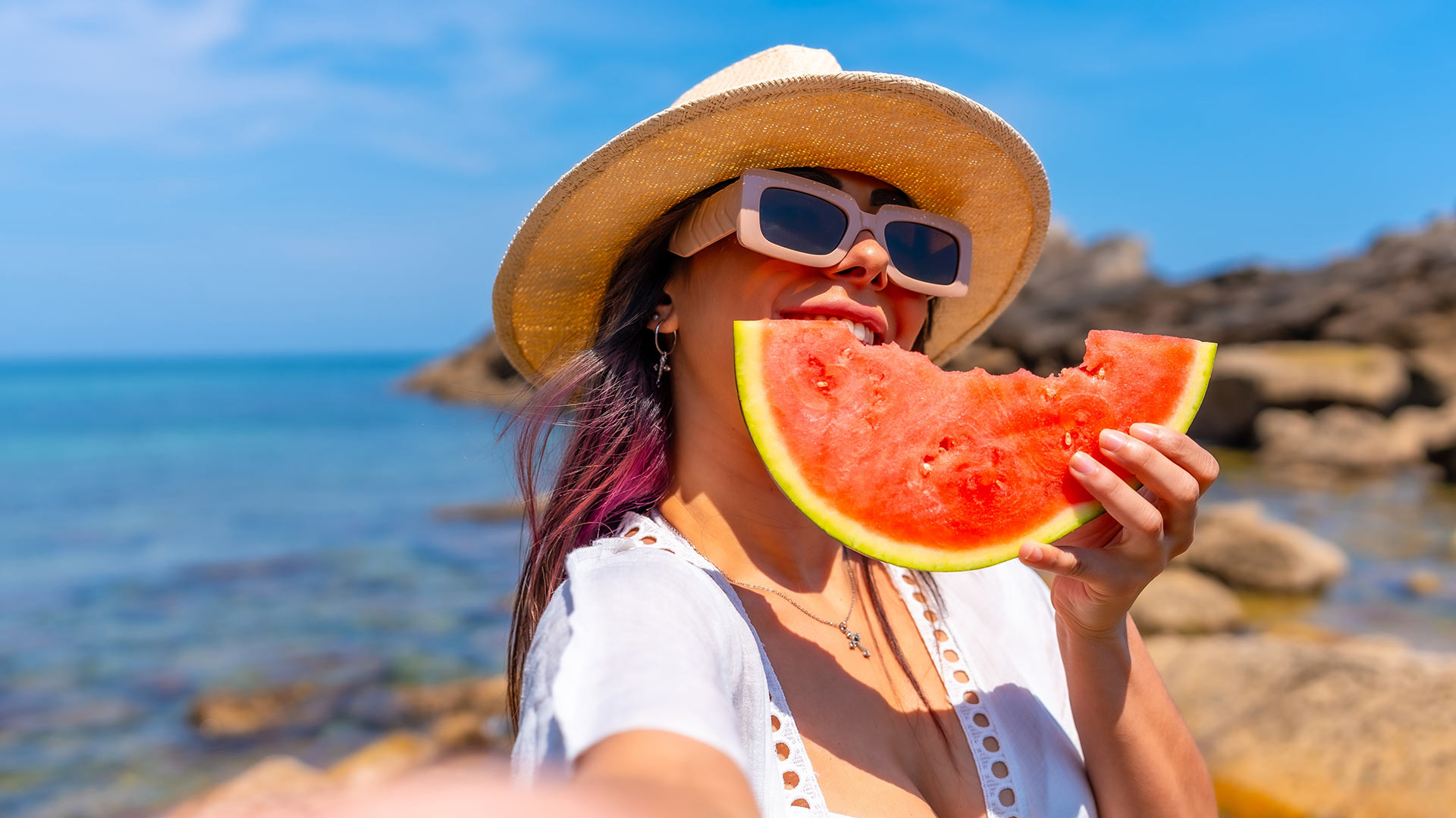 Top 5 fructe bogate în apă - Blogul Emetix